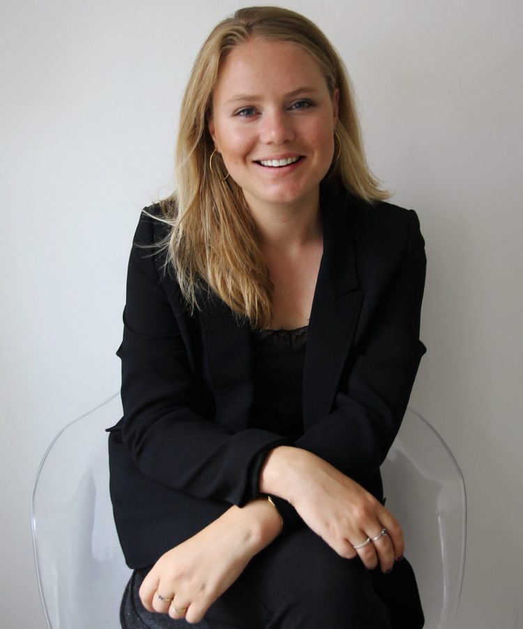 | GIRLS WHO MAGAZINE