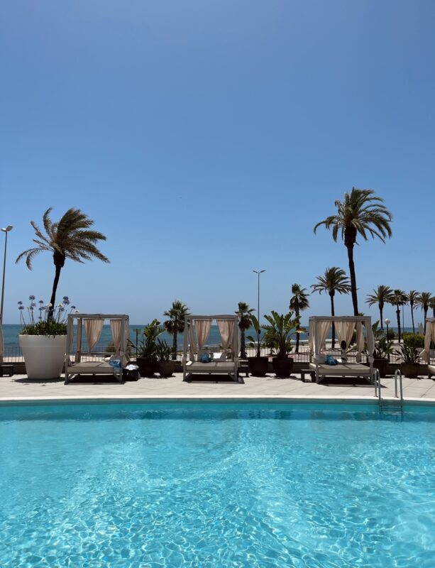 Wat te doen in Sitges? Activiteiten, hotspots & hotels | GIRLS WHO