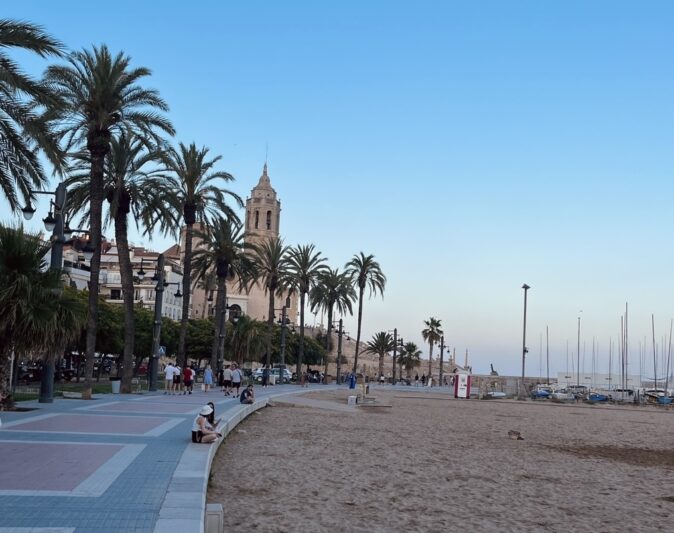 Wat te doen in Sitges? Activiteiten, hotspots & hotels | GIRLS WHO