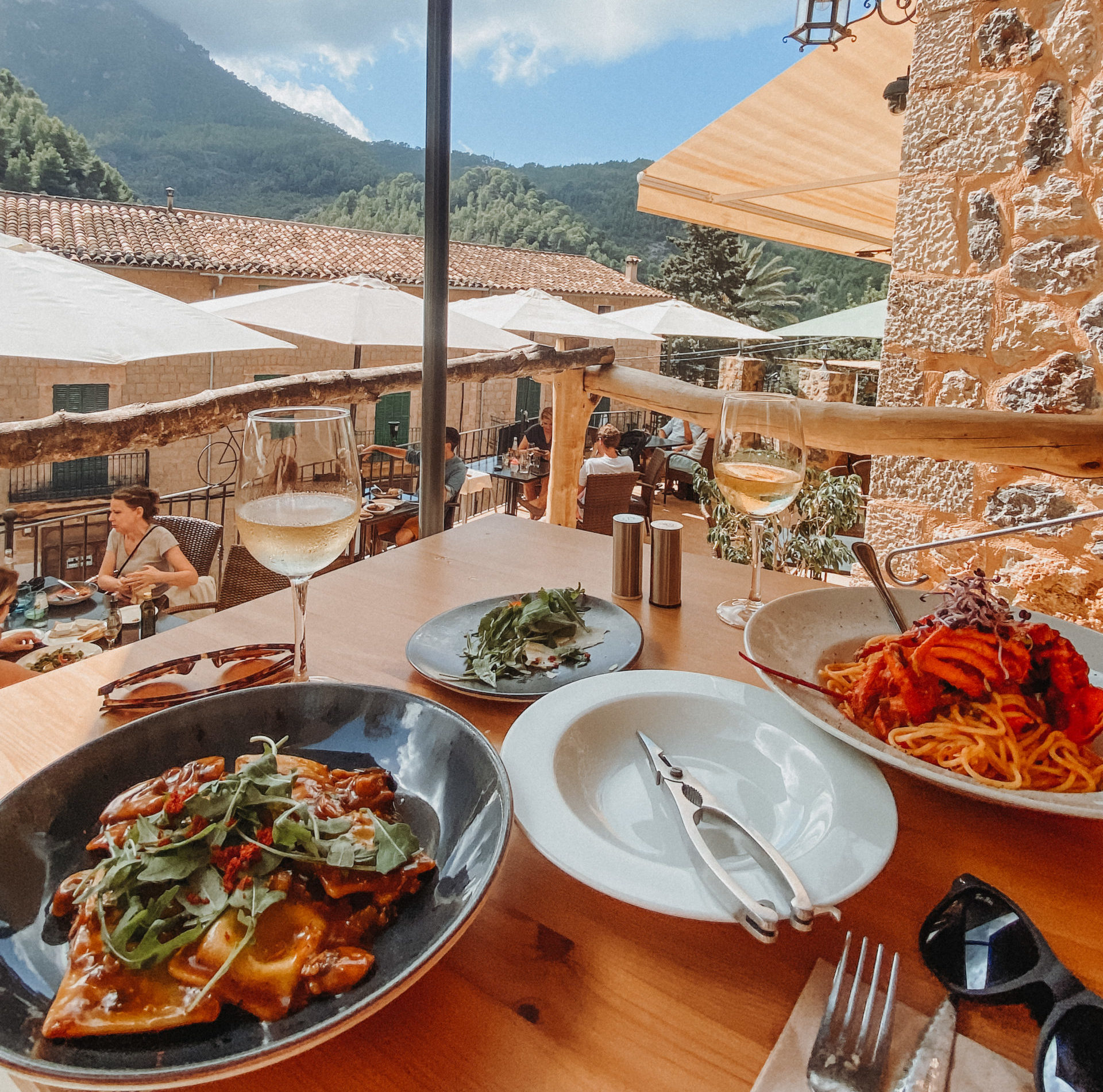 Top restaurant in Deià, Mallorca: Trattoria Italiana | GIRLS WHO